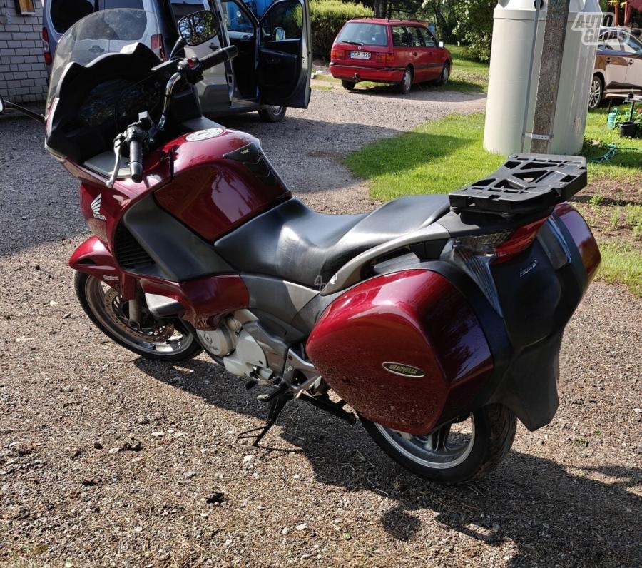 Honda NT 2010 Utena, ar dzinēja tilpumu 0.70 L un nobraukumu 70 tūkst. km par 2600 €, foto 11 vietnē AUTOMOTO.COM.LV