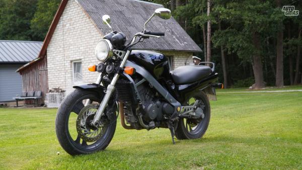 Melns Honda NTV 1994 Radviliškis, ar dzinēja tilpumu 0.65 L un nobraukumu 872 tūkst. km par 950 €, foto 2 vietnē AUTOMOTO.COM.LV