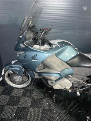 Honda NTV 2007 in Taurage, with an engine capacity of 0.70 L and mileage of 100 thousand km for 1750 €, photo  on AUTOMOTO.COM.LV