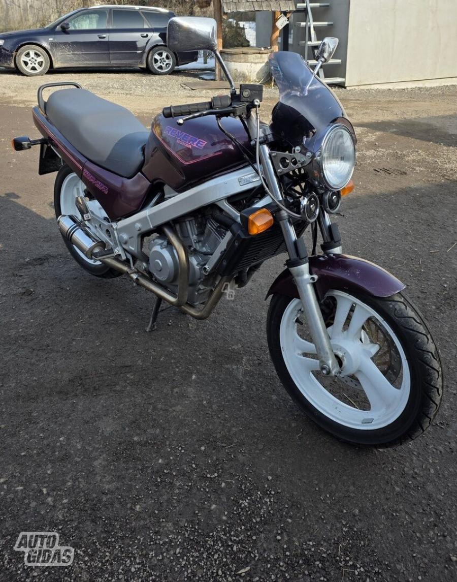Violet Honda NTV 1991 in Ariogala, with an engine capacity of 0.65 L and mileage of 72 thousand km for 1200 €, photo 3 on AUTOMOTO.COM.LV