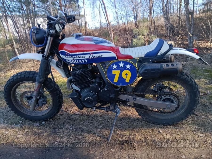 Zils Honda NX 650 1990 Tallina, ar dzinēja tilpumu 0.65 L un nobraukumu 12 tūkst. km par 5900 €, foto 8 vietnē AUTOMOTO.COM.LV