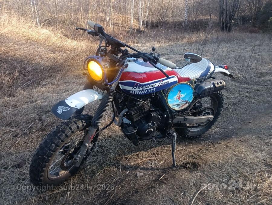 Zils Honda NX 650 1990 Tallina, ar dzinēja tilpumu 0.65 L un nobraukumu 12 tūkst. km par 5900 €, foto 12 vietnē AUTOMOTO.COM.LV