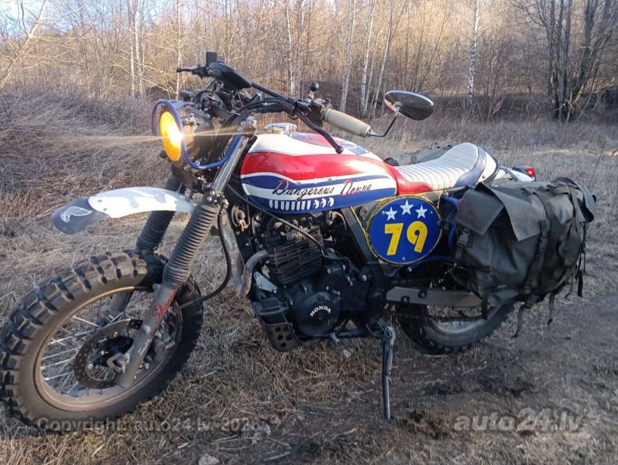 Zils Honda NX 650 1990 Tallina, ar dzinēja tilpumu 0.65 L un nobraukumu 12 tūkst. km par 5900 €, foto 29 vietnē AUTOMOTO.COM.LV