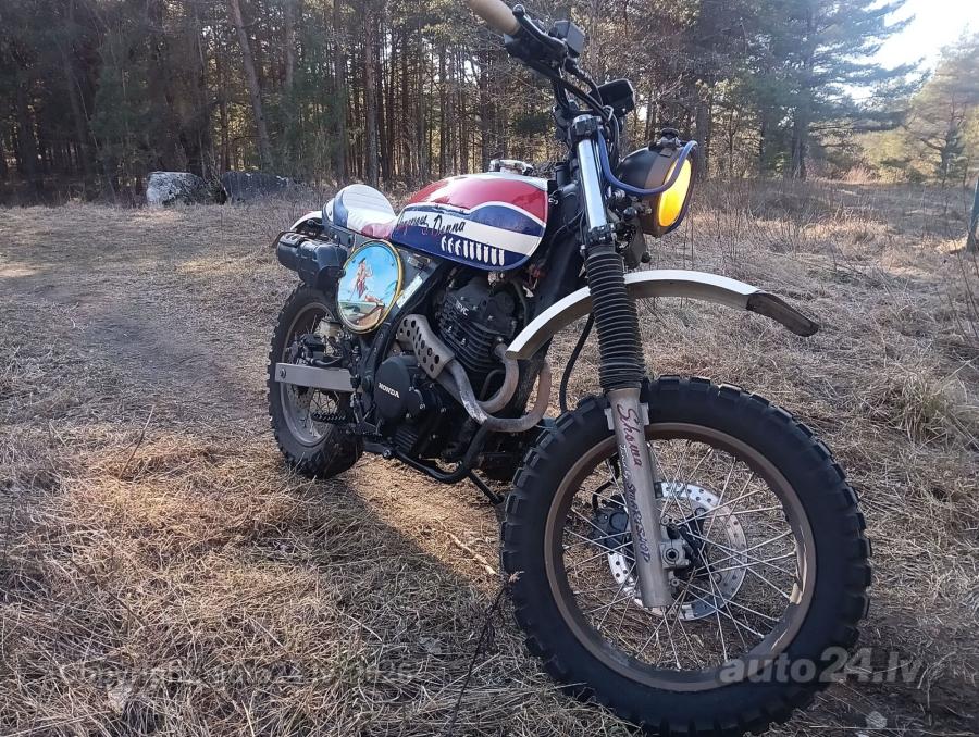 Синий Хонда NX 650 1990 в Таллин, объемом двигателя 0.65 л и пробегом 13 тыс. км за 4900 €, фото 5 на AUTOMOTO.COM.LV