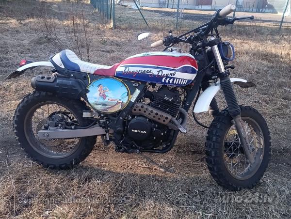 Blue Honda NX 650 1990 in Tallinn, with an engine capacity of 0.65 L and mileage of 13 thousand km for 4900 €, photo 6 on AUTOMOTO.COM.LV