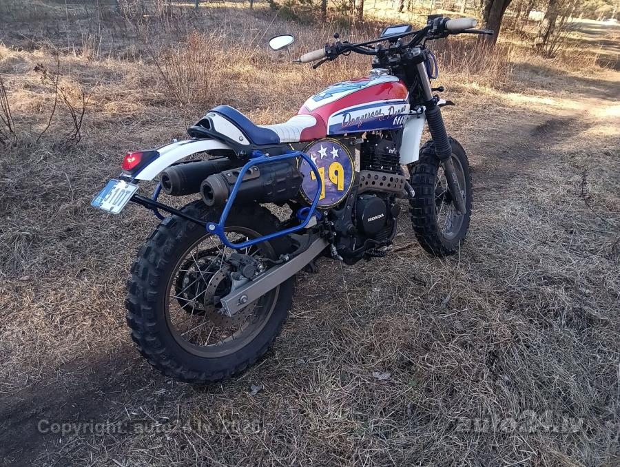 Синий Хонда NX 650 1990 в Таллин, объемом двигателя 0.65 л и пробегом 13 тыс. км за 4900 €, фото 8 на AUTOMOTO.COM.LV