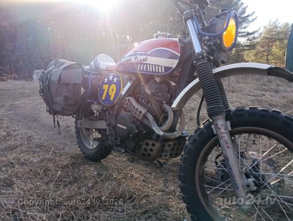 Blue Honda NX 650 1990 in Tallinn, with an engine capacity of 0.65 L and mileage of 13 thousand km for 4900 €, photo 9 on AUTOMOTO.COM.LV