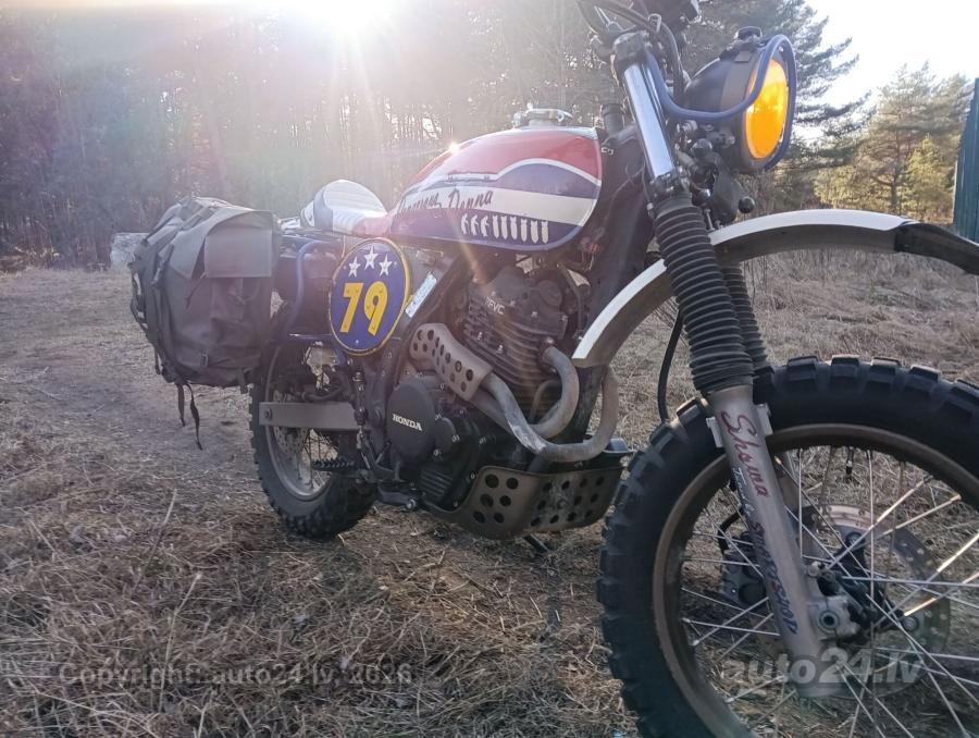 Синий Хонда NX 650 1990 в Таллин, объемом двигателя 0.65 л и пробегом 13 тыс. км за 4900 €, фото 10 на AUTOMOTO.COM.LV
