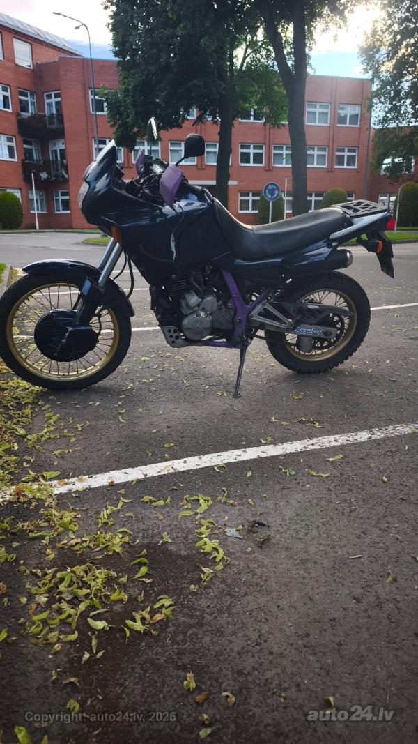 Honda NX 650 1993 in Tallinn, with an engine capacity of 0.65 L and mileage of 0 thousand km for 2500 €, photo 4 on AUTOMOTO.COM.LV