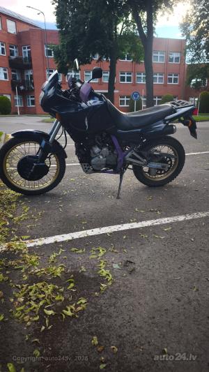 Honda NX 650 1993 in Tallinn, with an engine capacity of 0.65 L and mileage of 0 thousand km for 2500 €, photo 5 on AUTOMOTO.COM.LV