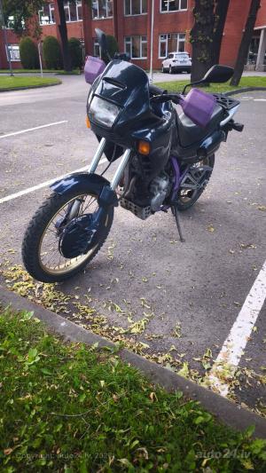 Honda NX 650 1993 in Tallinn, with an engine capacity of 0.65 L and mileage of 0 thousand km for 2500 €, photo 6 on AUTOMOTO.COM.LV