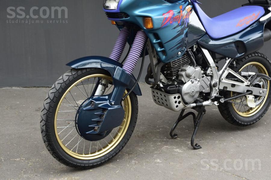 Honda NX 650 1994 in Riga, with an engine capacity of 0.65 L and mileage of 0 thousand km for 2750 €, photo 8 on AUTOMOTO.COM.LV