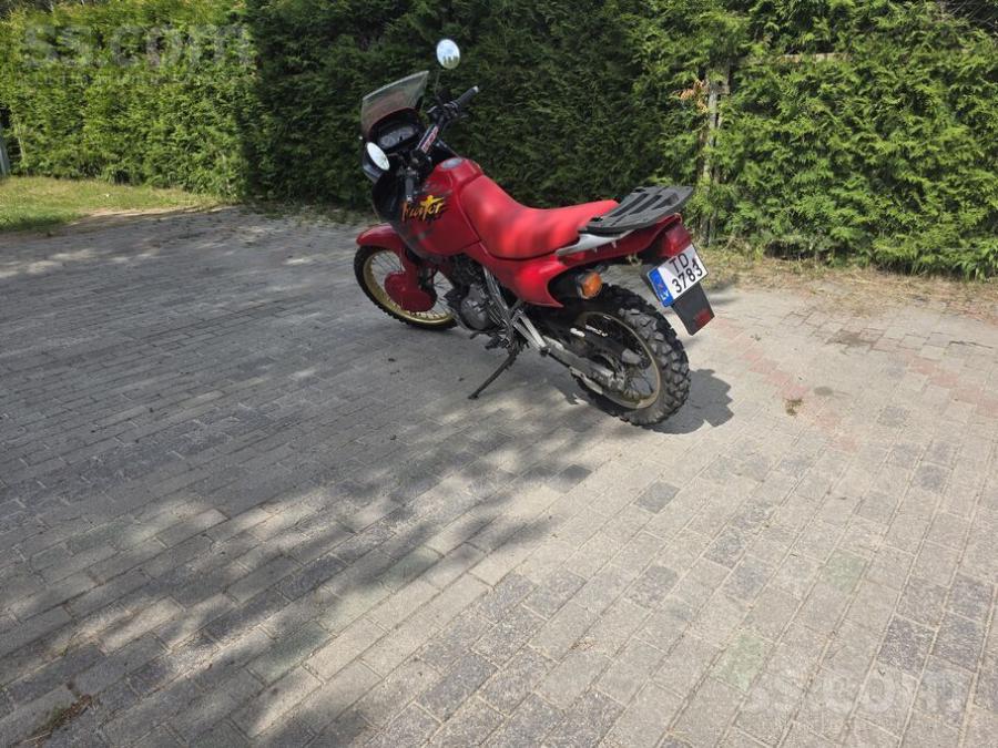 Хонда NX 650 1995 в Рига, объемом двигателя 0.65 л и пробегом 0 тыс. км за 2800 €, фото 4 на AUTOMOTO.COM.LV