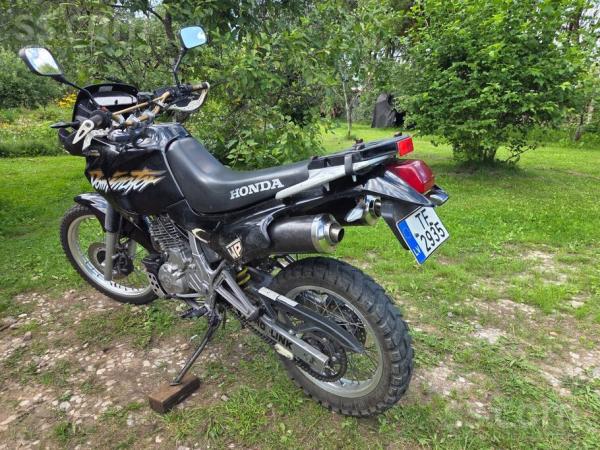 Honda NX 650 2003 in Tukums, with an engine capacity of 0.64 L and mileage of 0 thousand km for 2200 €, photo 5 on AUTOMOTO.COM.LV