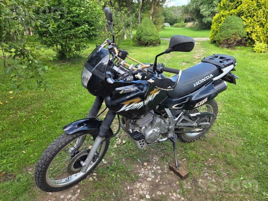 Honda NX 650 2003 in Tukums, with an engine capacity of 0.64 L and mileage of 0 thousand km for 2200 €, photo 9 on AUTOMOTO.COM.LV
