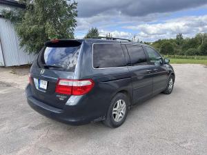 Pelēks Honda Odyssey 2005 Viļņa, ar dzinēja tilpumu 3.47 L un nobraukumu 300 tūkst. km par 4200 €, foto 6 vietnē AUTOMOTO.COM.LV