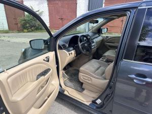 Pelēks Honda Odyssey 2005 Viļņa, ar dzinēja tilpumu 3.47 L un nobraukumu 300 tūkst. km par 4200 €, foto 9 vietnē AUTOMOTO.COM.LV