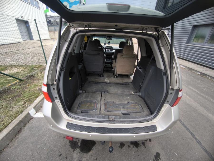 Honda Odyssey 2006 in Kaunas, with an engine capacity of 3.50 L and mileage of 188 thousand km for 6200 €, photo 12 on AUTOMOTO.COM.LV