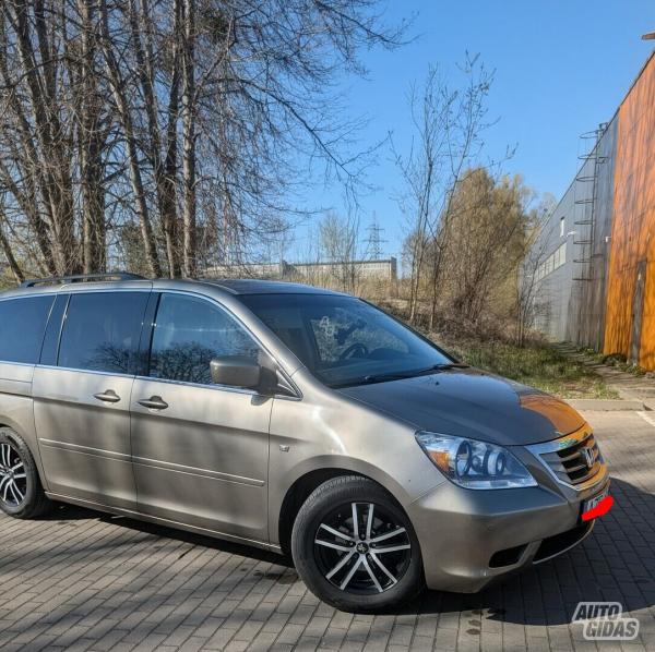 Honda Odyssey 2010 Alīta, ar dzinēja tilpumu 3.50 L un nobraukumu 239 tūkst. km par 6999 €, foto 7 vietnē AUTOMOTO.COM.LV