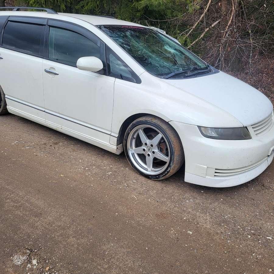 White Honda Odyssey 2004 in Kaunas, with an engine capacity of 2.40 L and mileage of 174 thousand km for 2499 €, photo 14 on AUTOMOTO.COM.LV