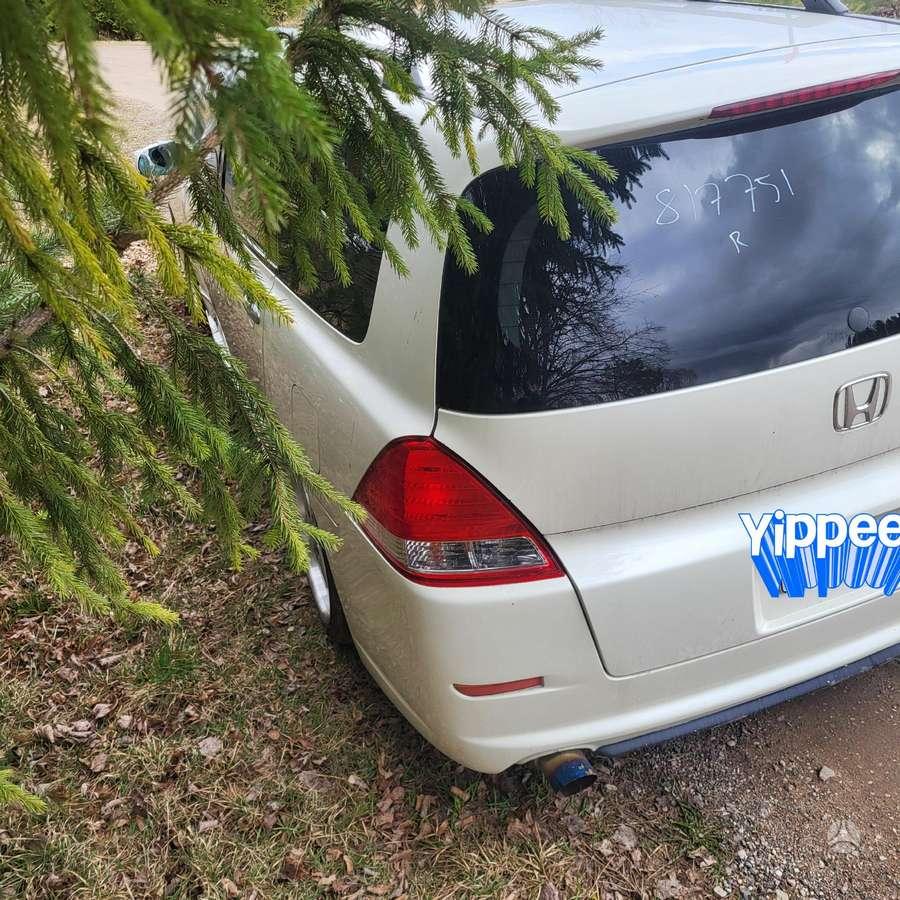 White Honda Odyssey 2004 in Kaunas, with an engine capacity of 2.40 L and mileage of 174 thousand km for 2499 €, photo 17 on AUTOMOTO.COM.LV