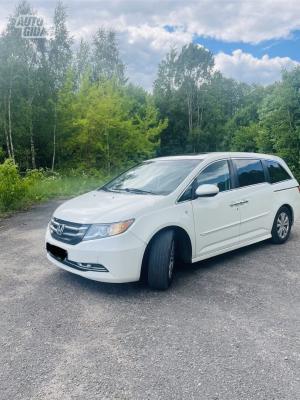 Balts Honda Odyssey 2014 Alīta, ar dzinēja tilpumu 3.50 L un nobraukumu 246 tūkst. km par 11000 €, foto 3 vietnē AUTOMOTO.COM.LV