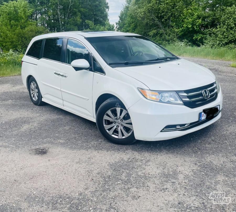 Balts Honda Odyssey 2014 Alīta, ar dzinēja tilpumu 3.50 L un nobraukumu 246 tūkst. km par 11000 €, foto 8 vietnē AUTOMOTO.COM.LV
