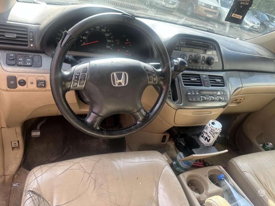 Dzeltens Honda Odyssey 2007 Viļņa, ar dzinēja tilpumu 3.50 L un nobraukumu 300 tūkst. km par 1200 €, foto 3 vietnē AUTOMOTO.COM.LV