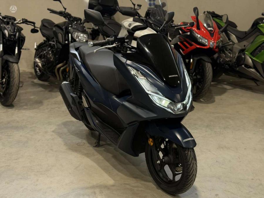 Синий Хонда PCX 2024 в Шяуляй, объемом двигателя 0.13 л и пробегом 2 тыс. км за 2750 €, фото 5 на AUTOMOTO.COM.LV