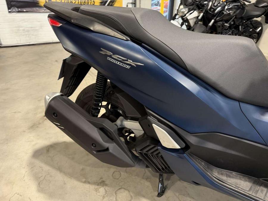 Синий Хонда PCX 2024 в Шяуляй, объемом двигателя 0.13 л и пробегом 2 тыс. км за 2500 €, фото 6 на AUTOMOTO.COM.LV