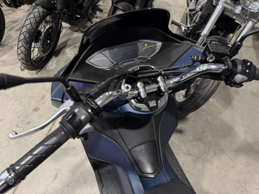 Синий Хонда PCX 2024 в Шяуляй, объемом двигателя 0.13 л и пробегом 2 тыс. км за 2500 €, фото 17 на AUTOMOTO.COM.LV