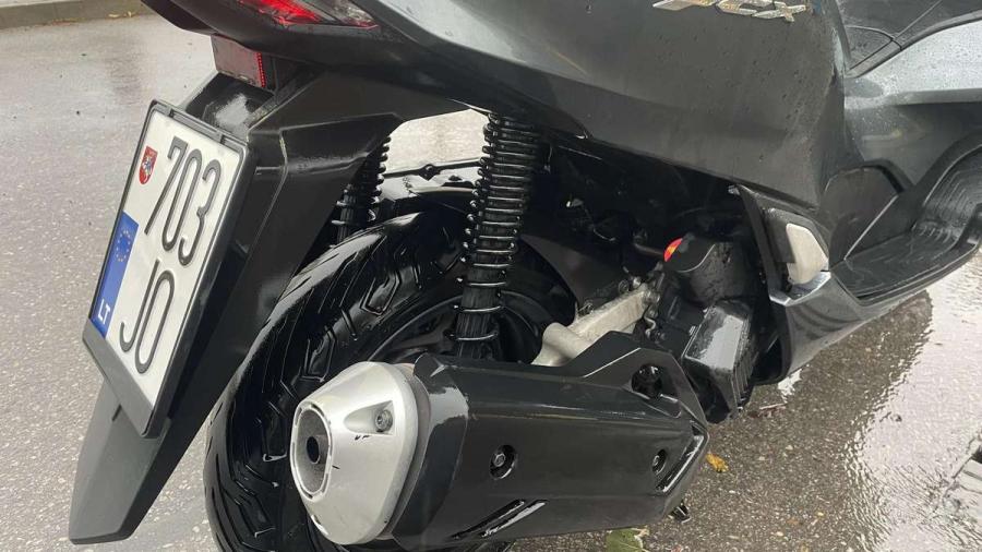 Honda PCX 2021 in Kaunas, with an engine capacity of 0.13 L and mileage of 12 thousand km for 2320 €, photo 9 on AUTOMOTO.COM.LV