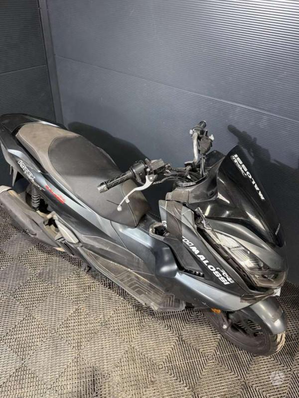 Хонда PCX 2022 в Таураге, объемом двигателя 0.13 л и пробегом 10 тыс. км за 1200 €, фото 5 на AUTOMOTO.COM.LV