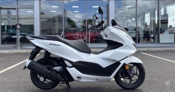 Honda PCX 2024 Viļņa, ar dzinēja tilpumu 0.13 L un nobraukumu 0 tūkst. km par 2950 €, foto 3 vietnē AUTOMOTO.COM.LV