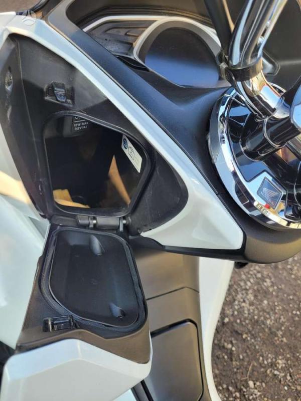 Белый Хонда PCX 2020 в Паневежис, объемом двигателя 0.13 л и пробегом 11 тыс. км за 2400 €, фото 11 на AUTOMOTO.COM.LV