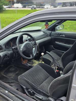Pelēks Honda Prelude 1997 Viļņa, ar dzinēja tilpumu 2.00 L un nobraukumu 250 tūkst. km par 850 €, foto 6 vietnē AUTOMOTO.COM.LV
