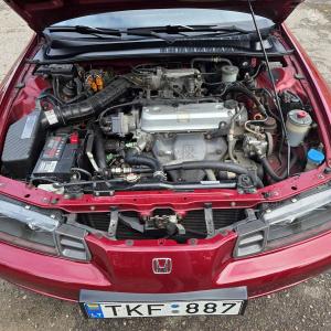 Red Honda Prelude 1994 in Alytus, with an engine capacity of 2.00 L and mileage of 123 thousand km for 6750 €, photo 5 on AUTOMOTO.COM.LV