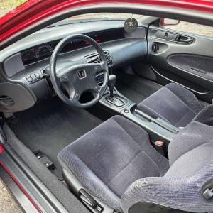 Red Honda Prelude 1994 in Alytus, with an engine capacity of 2.00 L and mileage of 123 thousand km for 6750 €, photo 7 on AUTOMOTO.COM.LV