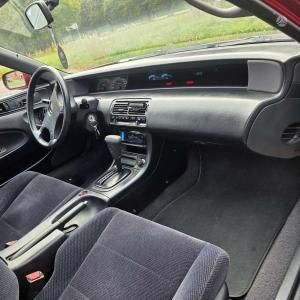 Red Honda Prelude 1994 in Alytus, with an engine capacity of 2.00 L and mileage of 123 thousand km for 6750 €, photo 8 on AUTOMOTO.COM.LV
