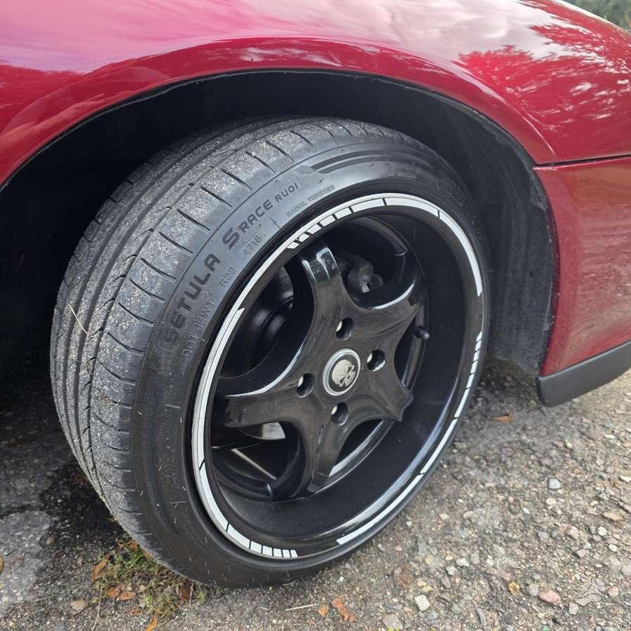 Red Honda Prelude 1994 in Alytus, with an engine capacity of 2.00 L and mileage of 123 thousand km for 6750 €, photo 11 on AUTOMOTO.COM.LV