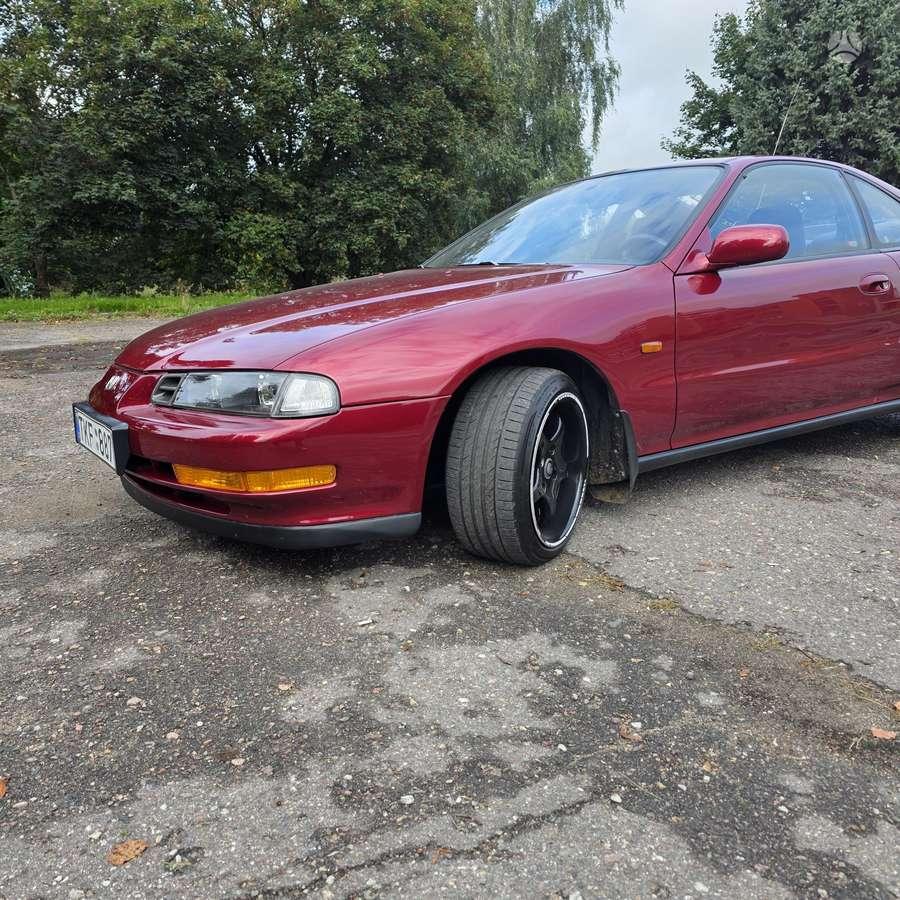 Red Honda Prelude 1994 in Alytus, with an engine capacity of 2.00 L and mileage of 123 thousand km for 6750 €, photo 12 on AUTOMOTO.COM.LV