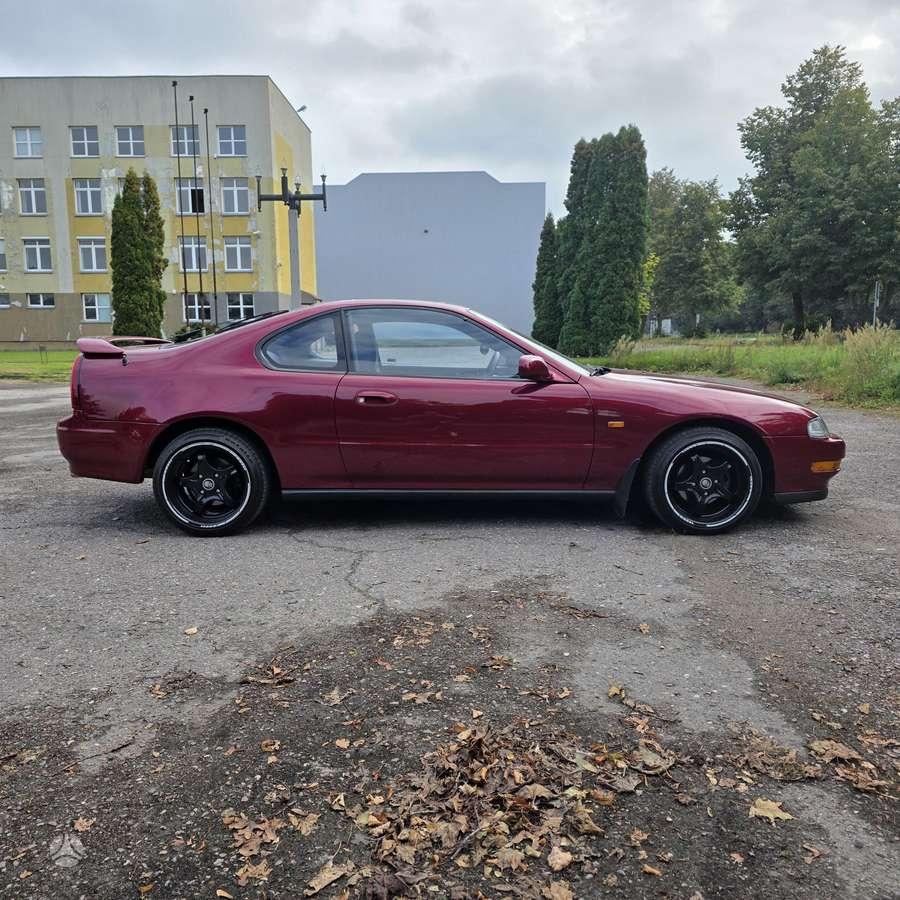 Red Honda Prelude 1994 in Alytus, with an engine capacity of 2.00 L and mileage of 123 thousand km for 6750 €, photo 14 on AUTOMOTO.COM.LV