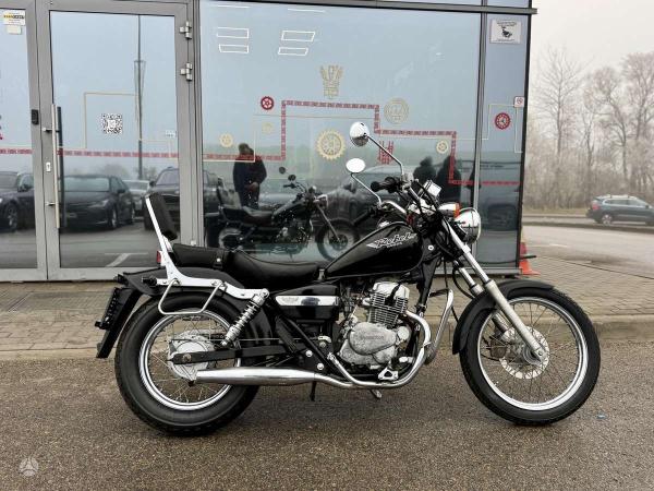 Black Honda Rebel 1997 in Vilnius, with an engine capacity of 0.13 L and mileage of 31 thousand km for 1599 €, photo 7 on AUTOMOTO.COM.LV