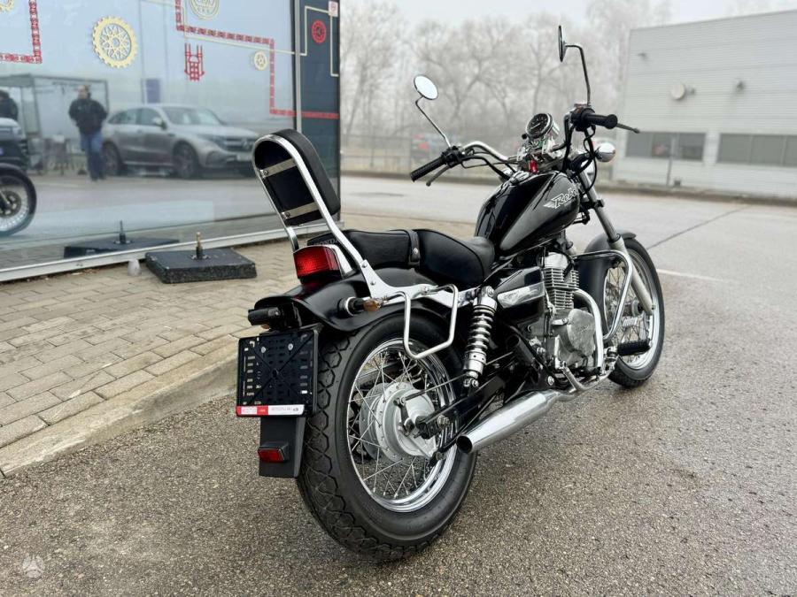 Melns Honda Rebel 1997 Viļņa, ar dzinēja tilpumu 0.13 L un nobraukumu 31 tūkst. km par 1599 €, foto 8 vietnē AUTOMOTO.COM.LV
