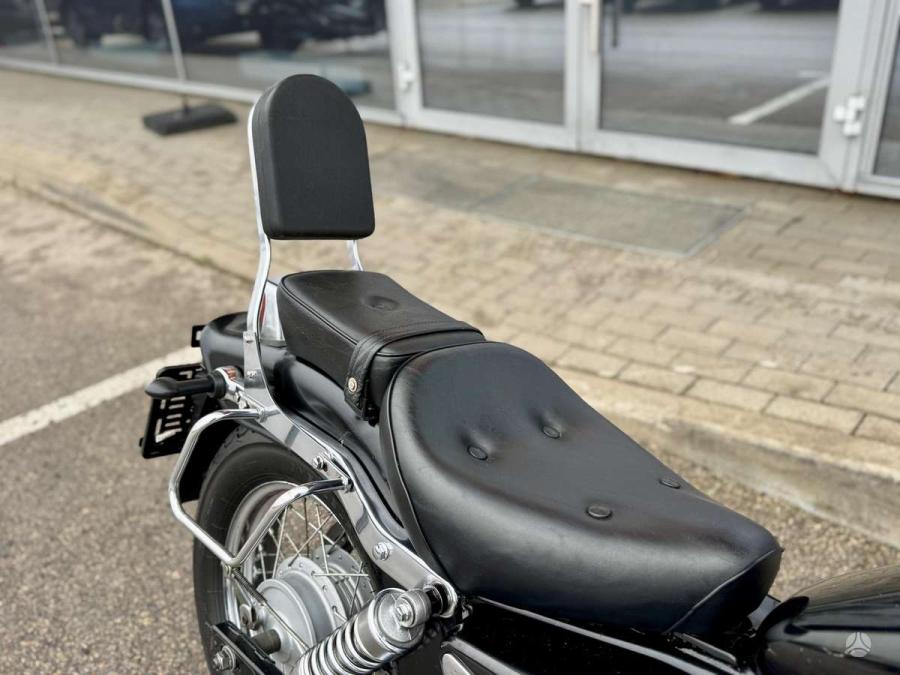 Melns Honda Rebel 1997 Viļņa, ar dzinēja tilpumu 0.13 L un nobraukumu 31 tūkst. km par 1599 €, foto 17 vietnē AUTOMOTO.COM.LV