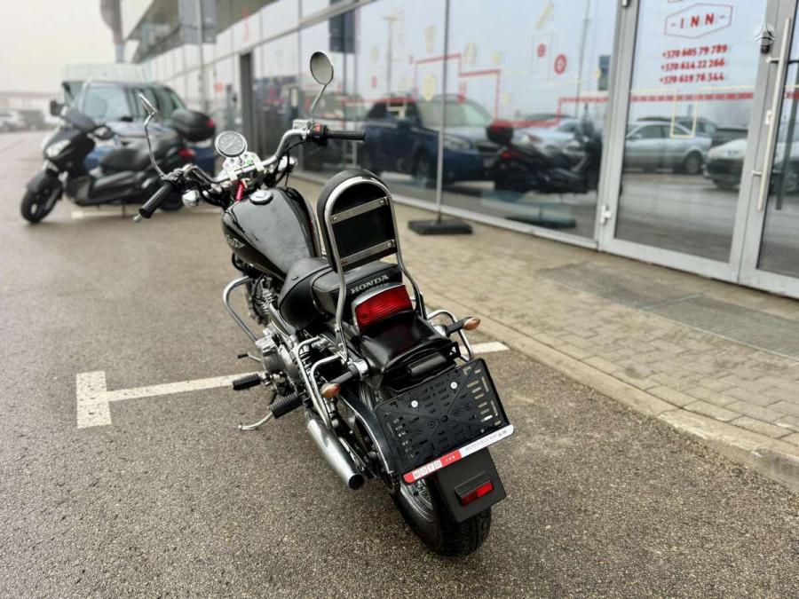 Melns Honda Rebel 1997 Viļņa, ar dzinēja tilpumu 0.13 L un nobraukumu 31 tūkst. km par 1599 €, foto 18 vietnē AUTOMOTO.COM.LV