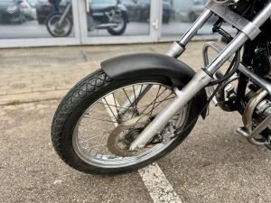 Melns Honda Rebel 1997 Viļņa, ar dzinēja tilpumu 0.13 L un nobraukumu 31 tūkst. km par 1599 €, foto 21 vietnē AUTOMOTO.COM.LV