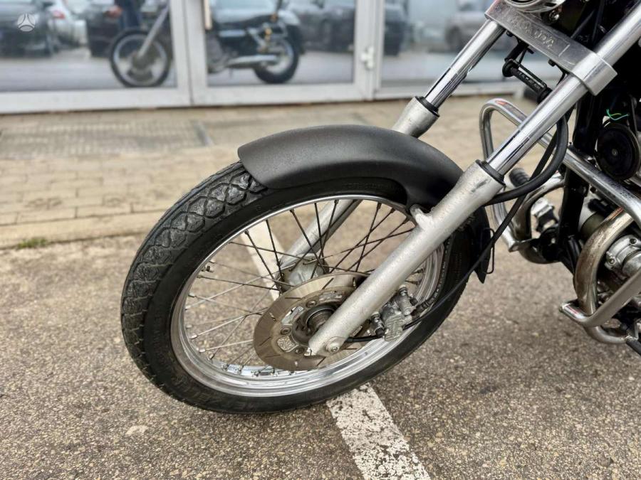 Melns Honda Rebel 1997 Viļņa, ar dzinēja tilpumu 0.13 L un nobraukumu 31 tūkst. km par 1599 €, foto 21 vietnē AUTOMOTO.COM.LV