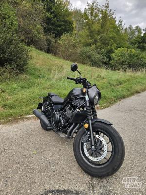 Melns Honda Rebel 2020 Viļņa, ar dzinēja tilpumu 0.50 L un nobraukumu 19 tūkst. km par 4800 €, foto 5 vietnē AUTOMOTO.COM.LV