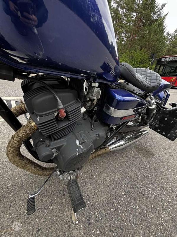 Zils Honda Rebel 1996 Viļņa, ar dzinēja tilpumu 0.13 L un nobraukumu 8 tūkst. km par 1800 €, foto 9 vietnē AUTOMOTO.COM.LV